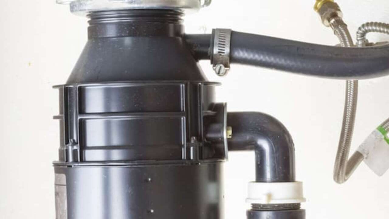 How to Wire a Garbage Disposal