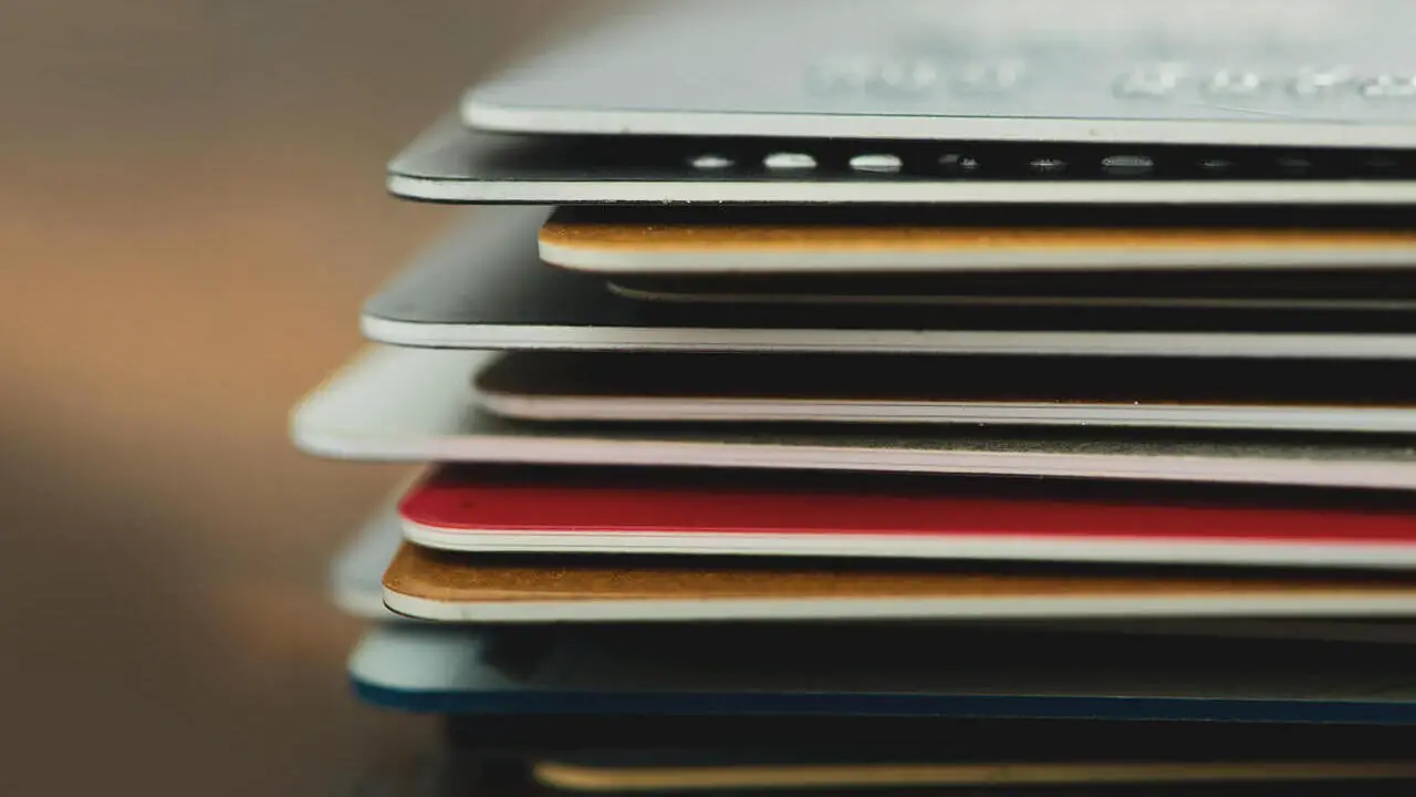 How to Dispose of Metal Credit Cards [Unveiling Top 4 Approaches]