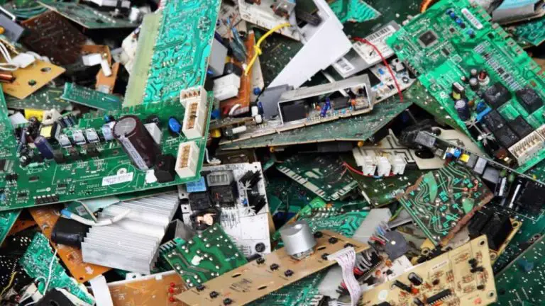 How to Recycle Circuit Boards [6 Stages of Recycling]