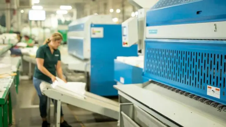 HOW TO DISPOSE OF SOILED LINEN - Green Bag Pickup