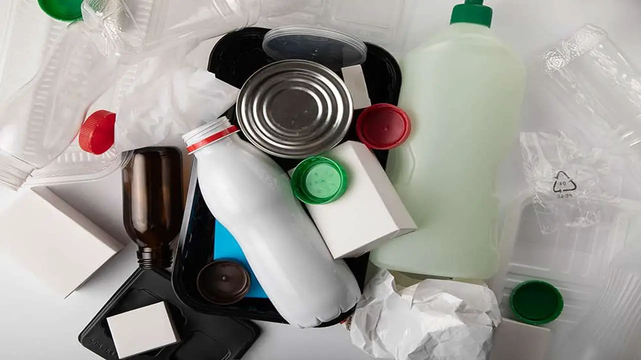 How To Dispose of Household Hazardous Waste [4 Best Options To Dispose]